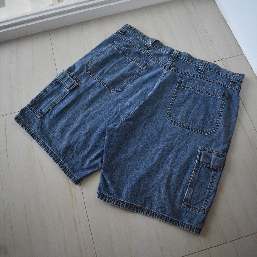 WRANGLER CARGO JORTS, Men's Fashion, Bottoms, Jeans on Carousell