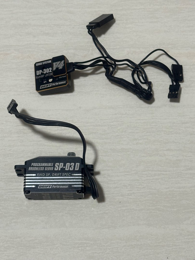 Yokomo SP-03D servo and DP302- V4 gyro, Hobbies & Toys, Toys & Games on ...