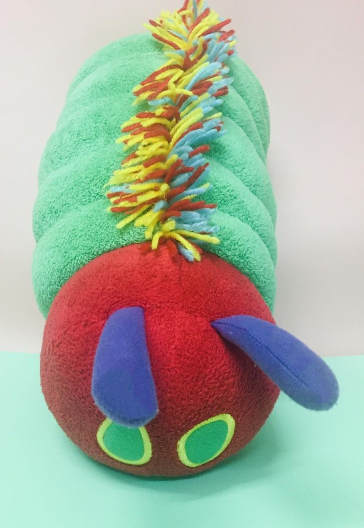 zoobies-eric-carle-the-very-hungry-caterpillar-slumber-pet-sleeping-bag