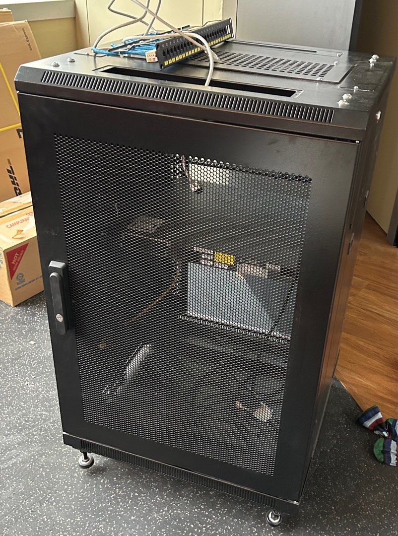 18U Floor Standing Server Rack, Computers & Tech, Office & Business ...