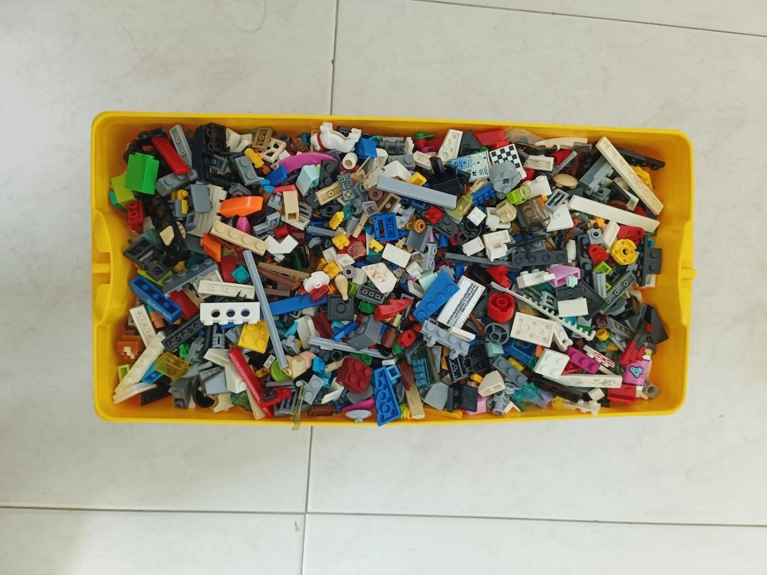 2.6Kg worth of LEGO, original, Hobbies & Toys, Toys & Games on Carousell