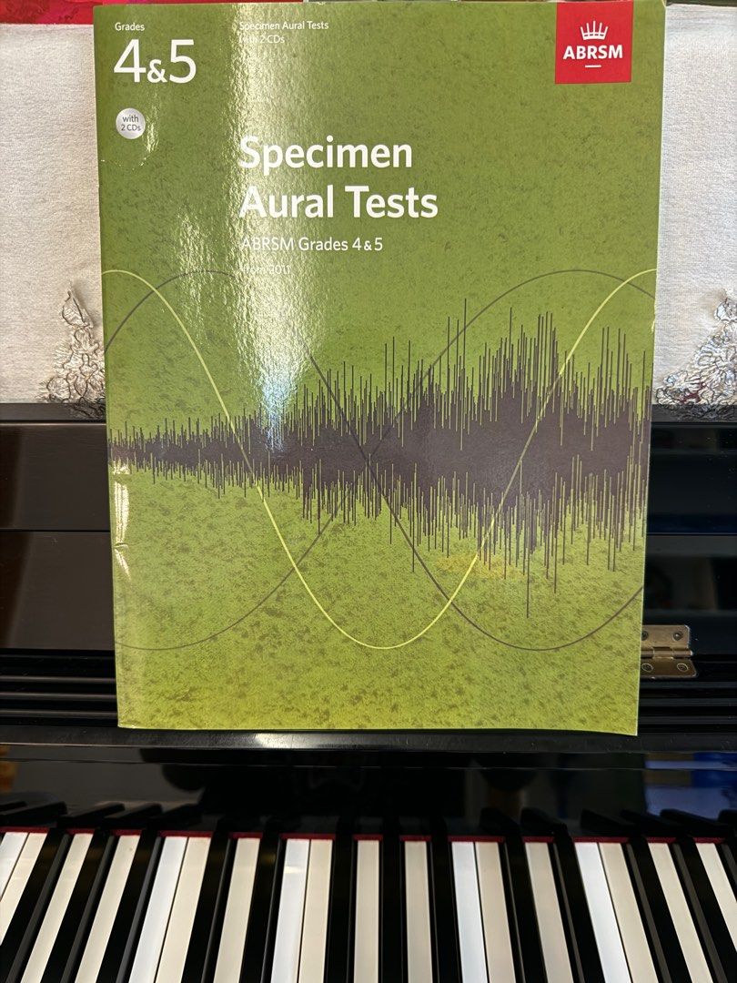 Abrsm violin scales grade 5 and specimen aural test grades 4&5, Hobbies ...
