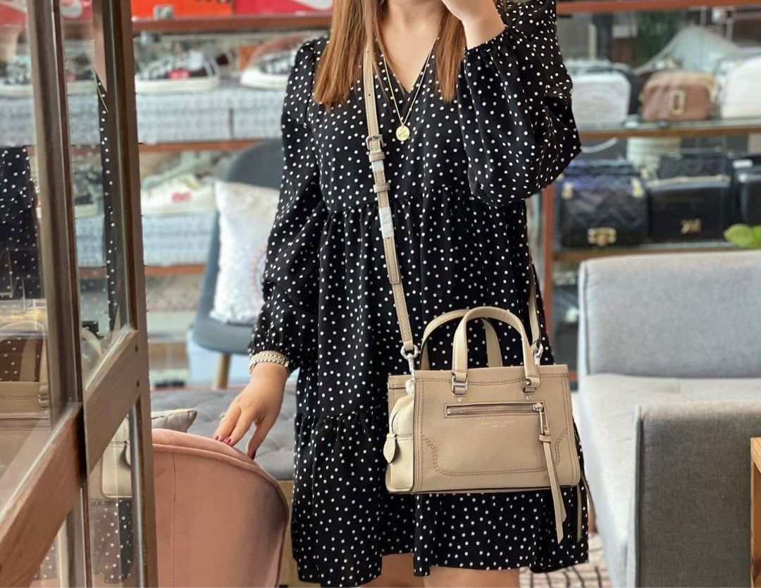 Authentic Mark Jacobs, Luxury, Bags & Wallets on Carousell