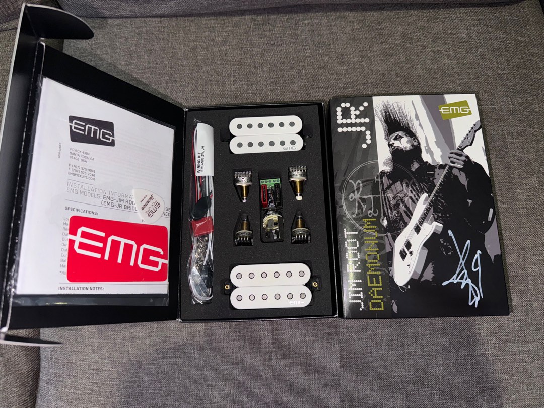 Autographed Limited Edition EMG Jim Root white Daemonum pickups ...