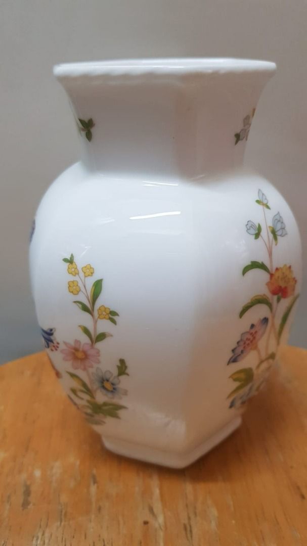 Aynsley Fine English Bone China Cottage Garden Vase with butterfly and ...