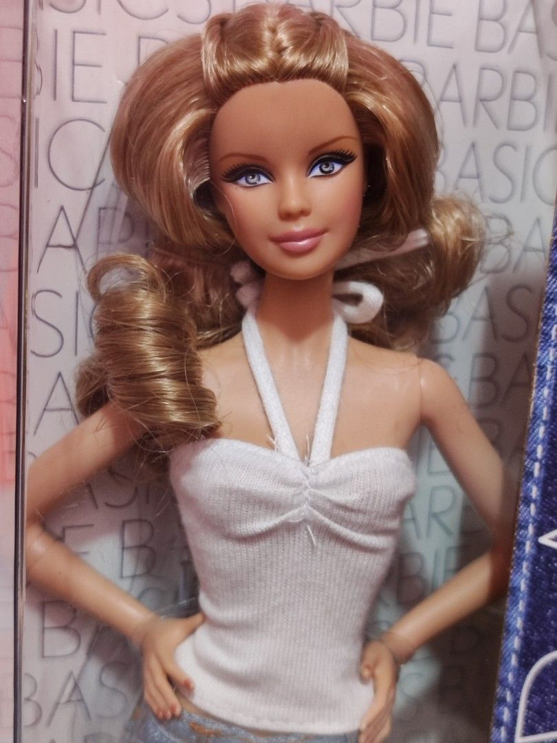 Barbie Basics Model No. 01 Collection 002 (NRFB), Hobbies & Toys, Toys ...