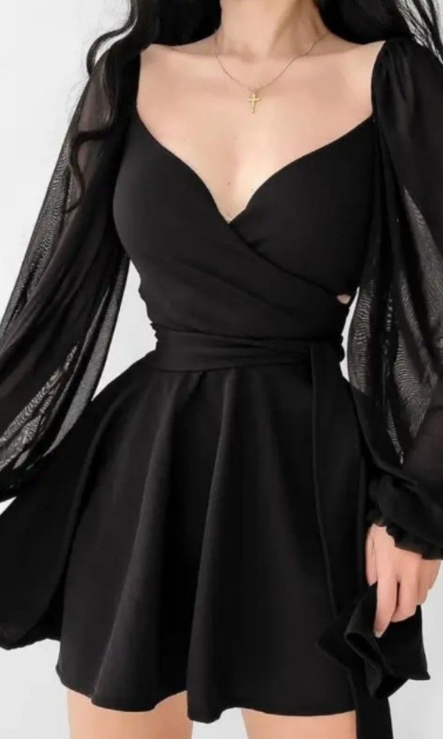 BSCO Lorelei Mini Dress, Women's Fashion, Dresses & Sets, Dresses on ...