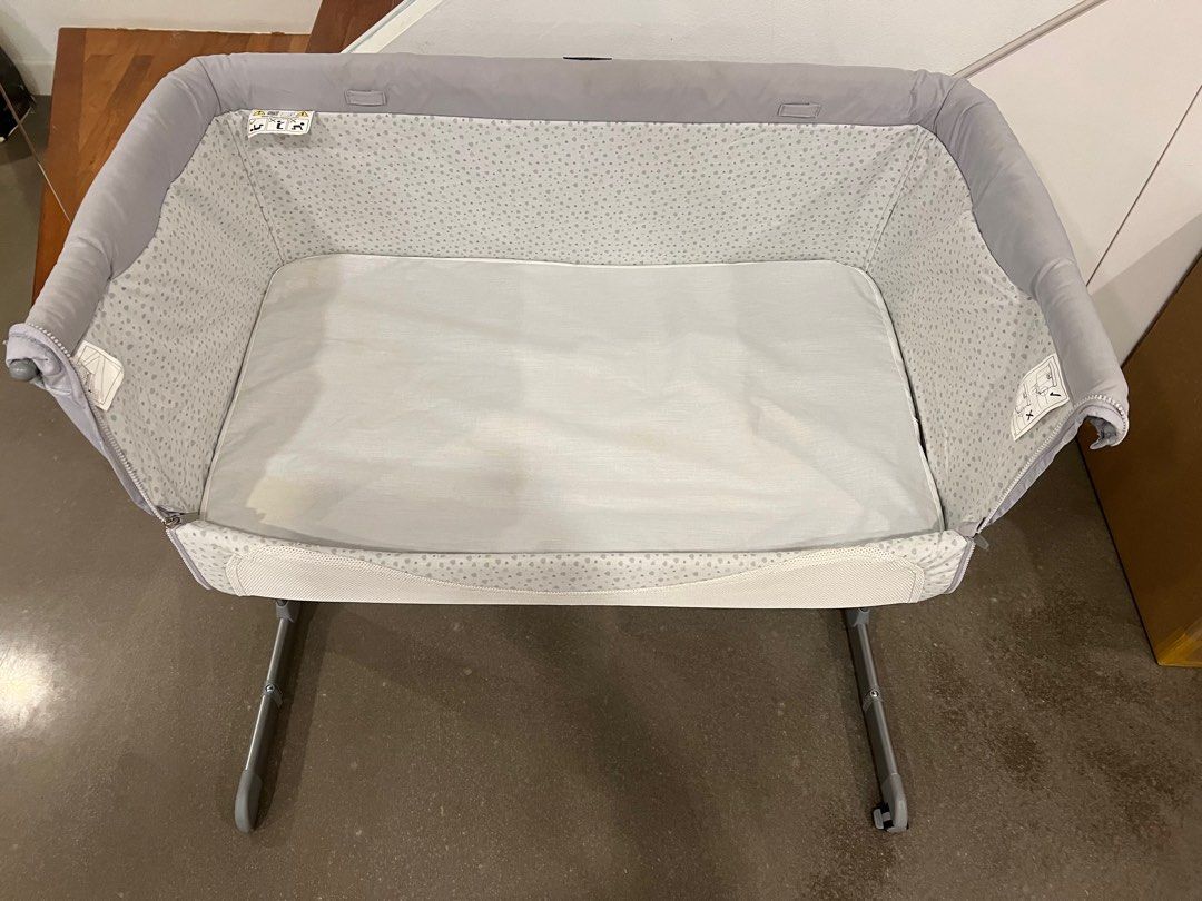 Chicco Next2Me Cot, Babies & Kids, Baby Nursery & Kids Furniture, Cots ...