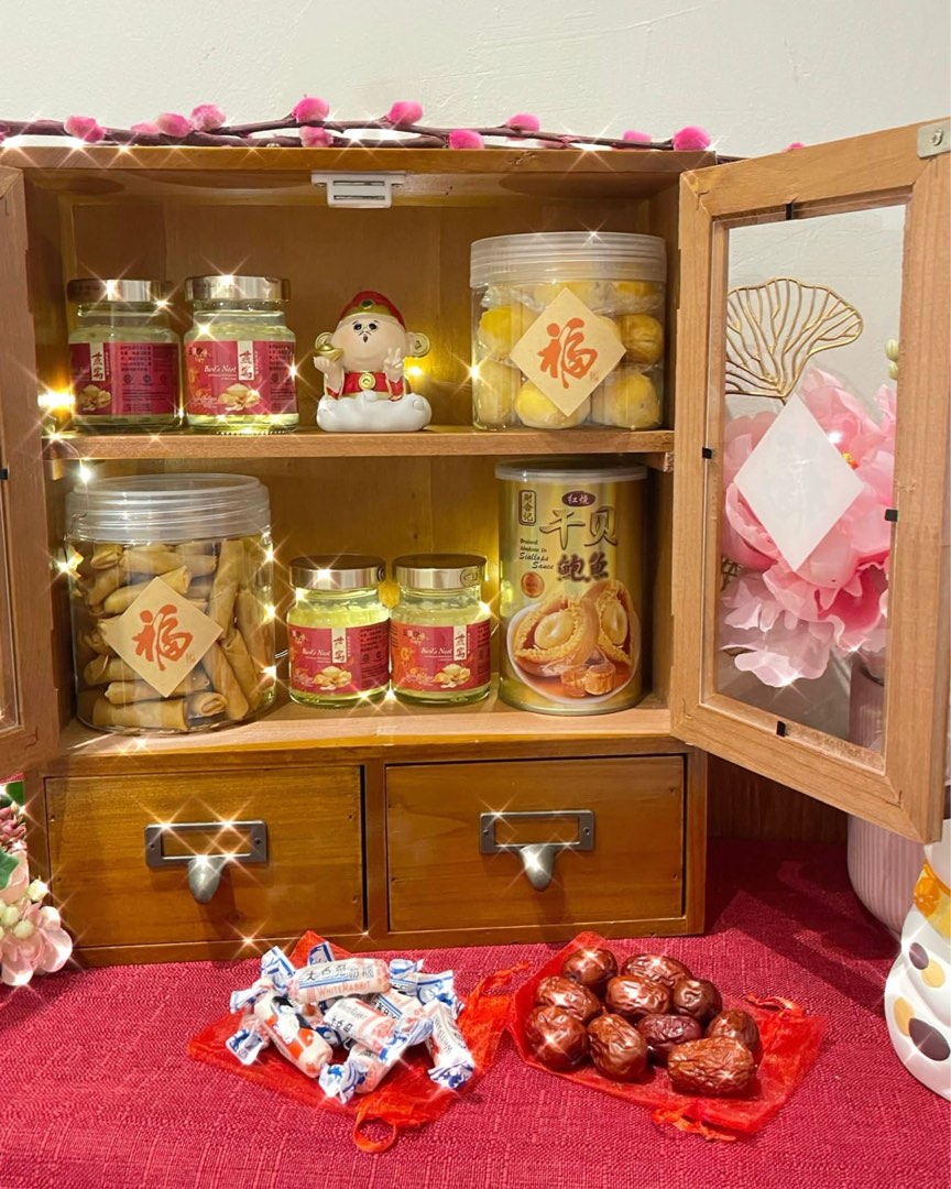 CNY HAMPERS & TRADITIONAL BAK KWA, Food & Drinks, Gift Baskets ...