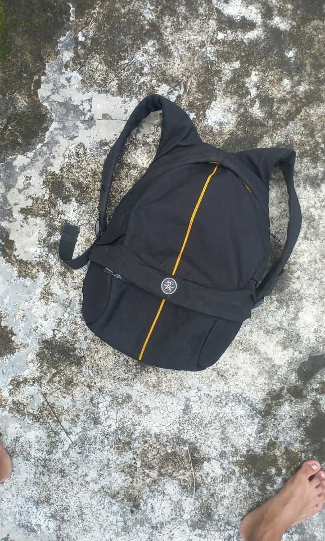Crumpler pretty boy xl, Fesyen Pria, Tas & Dompet , Ransel di Carousell