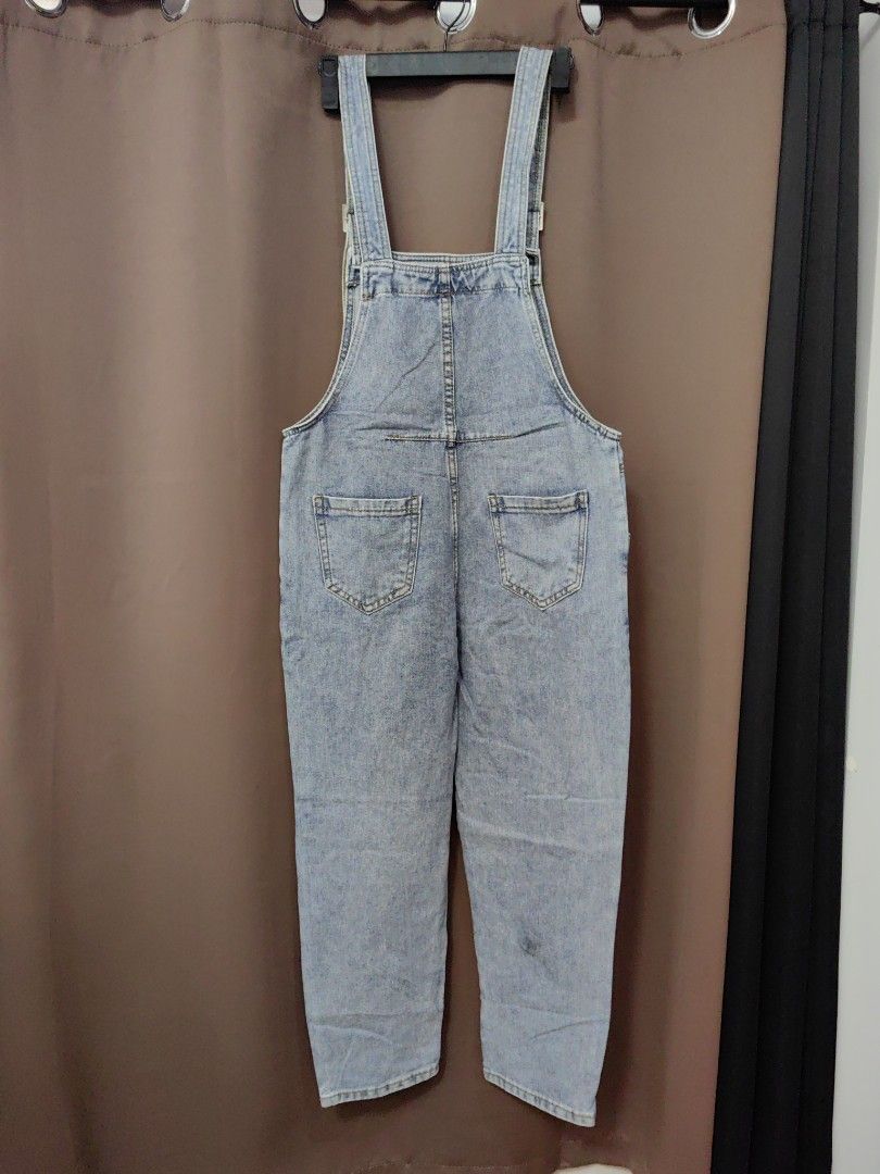 Cute Jumper Pants, Women's Fashion, Dresses & Sets, Jumpsuits on Carousell