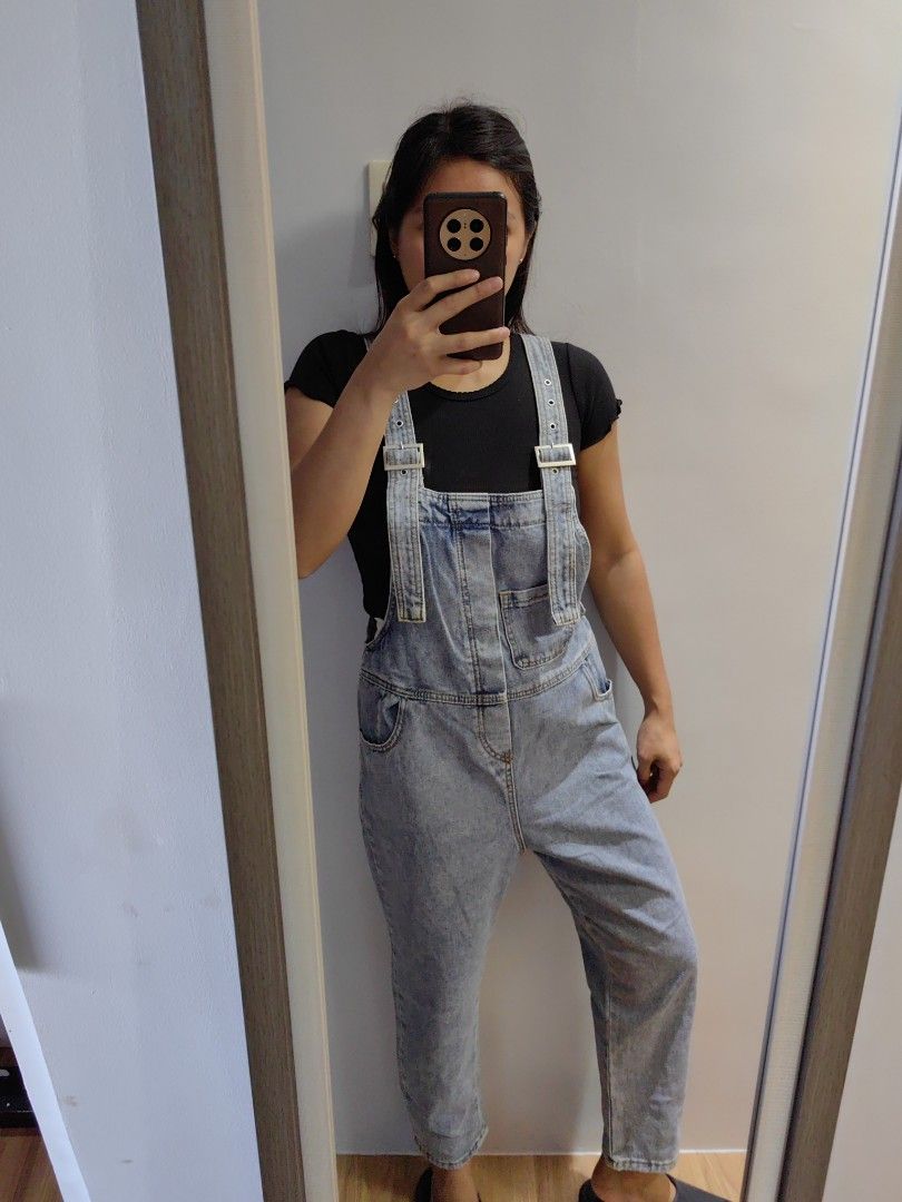 Cute Jumper Pants, Women's Fashion, Dresses & Sets, Jumpsuits on Carousell