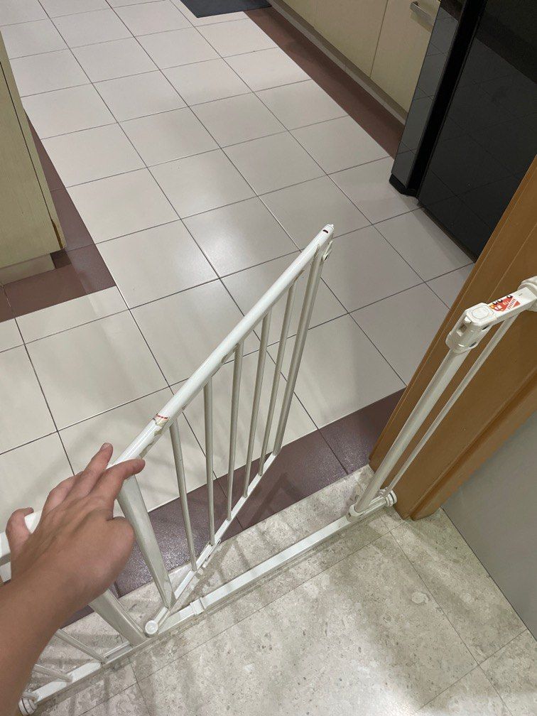 Demby Safety Gate Extensions (2 ways opening), Babies & Kids, Baby ...