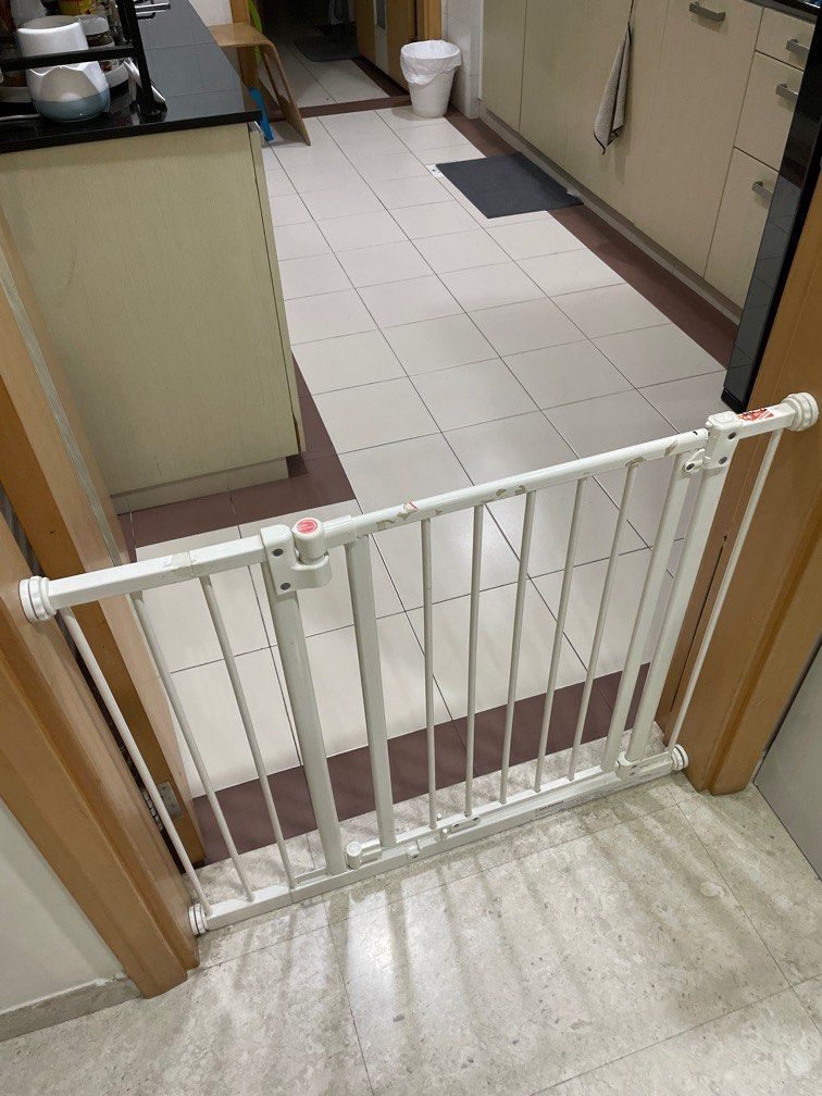 Demby Safety Gate Extensions (2 ways opening), Babies & Kids, Baby ...