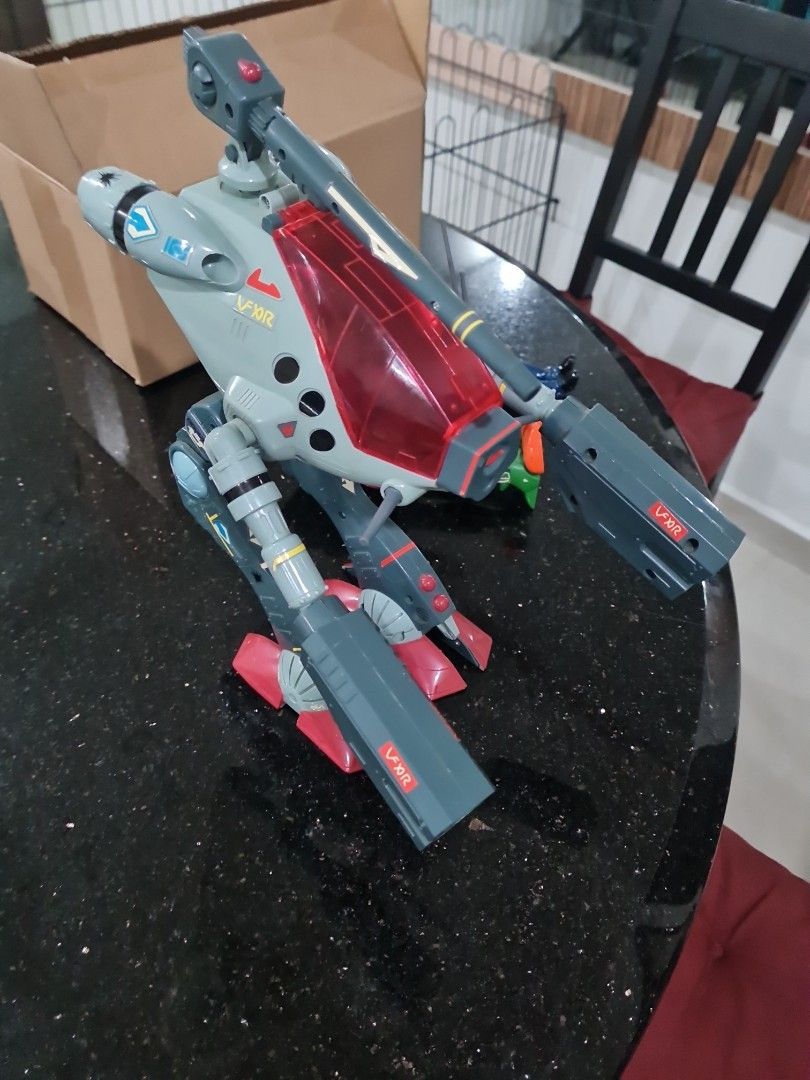 Exo squad robotech aka macross lot, Hobbies & Toys, Toys & Games on ...