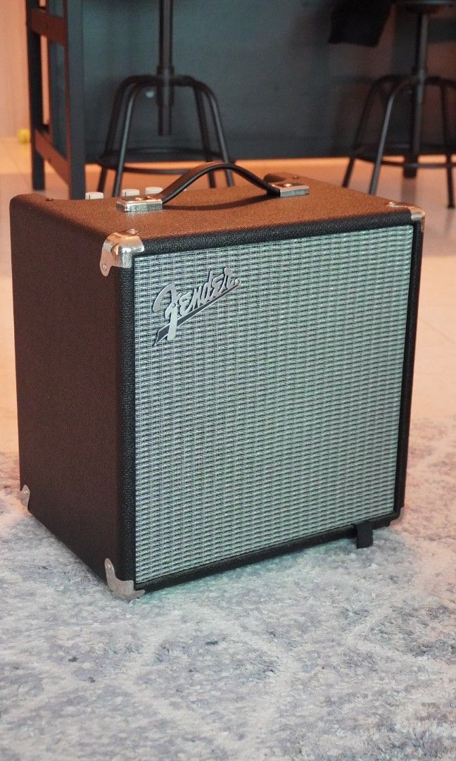 Fender Base Combo Amplifier (U.P. $200), Hobbies & Toys, Music & Media ...
