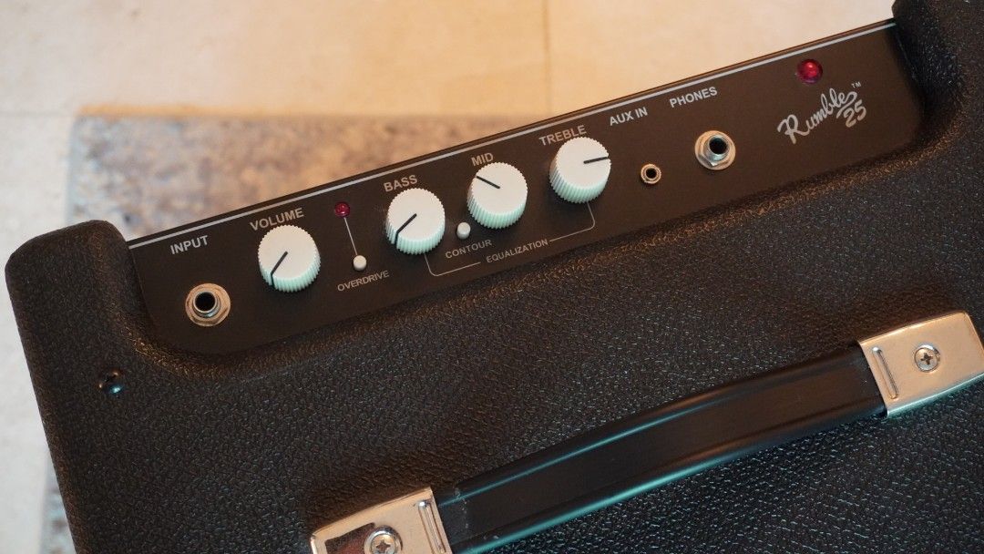 Fender Base Combo Amplifier (U.P. $200), Hobbies & Toys, Music & Media ...