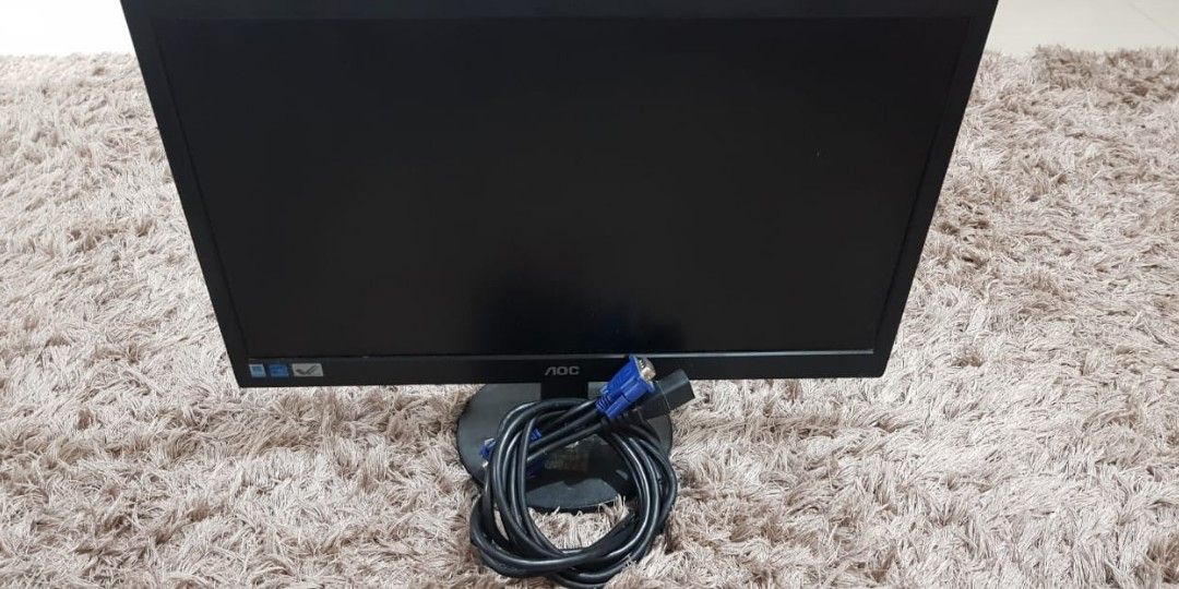 FOR SALE! Used AOC Computer Monitor 16 inches No issues RS ...