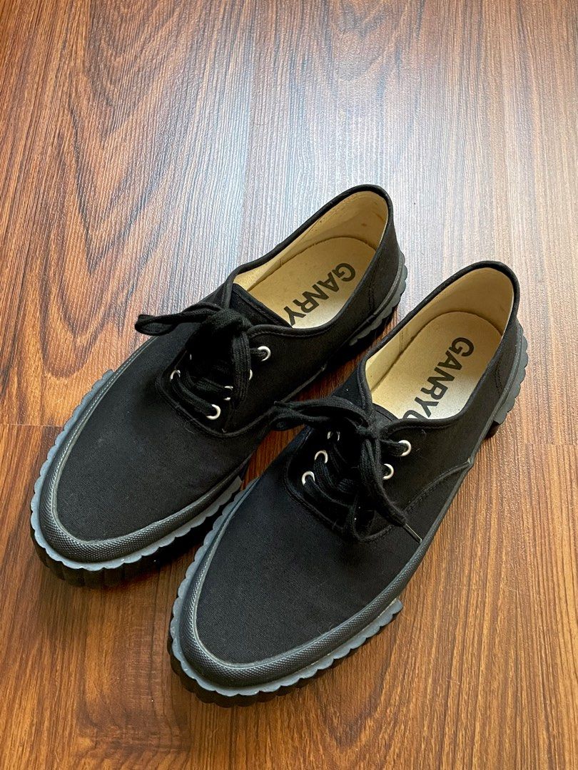 GANRYU Comme des Garcons, Men's Fashion, Footwear, Sneakers on Carousell