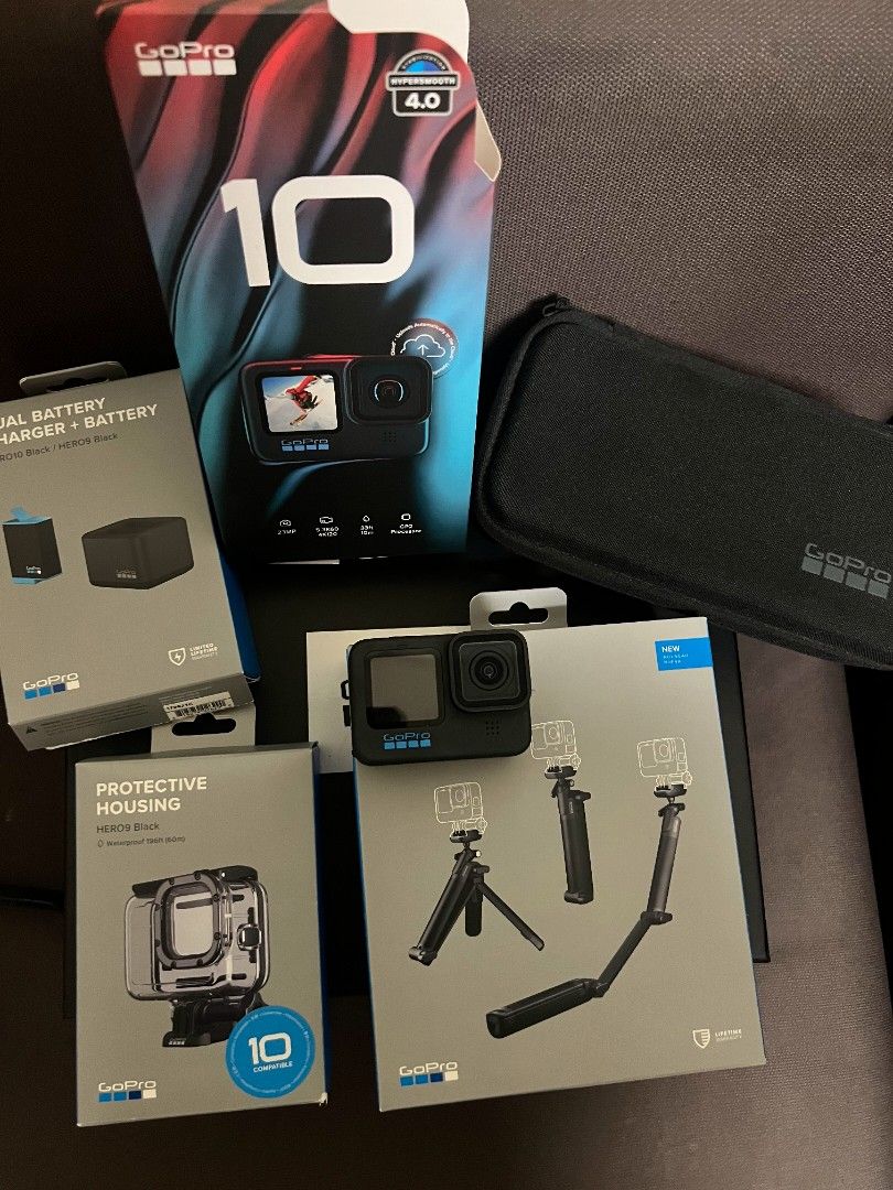 GoPro HERO10 Vlog Bundle, Photography, Cameras on Carousell