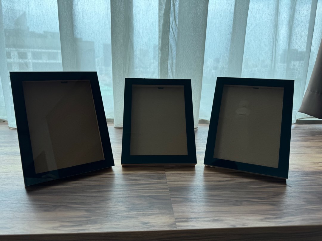 Hooga Photo Frames (6R), Furniture & Home Living, Home Decor, Frames ...