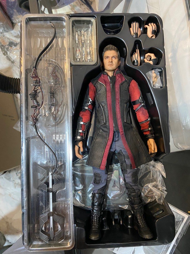 Hot toys HAWKEYE aou, Hobbies & Toys, Toys & Games on Carousell