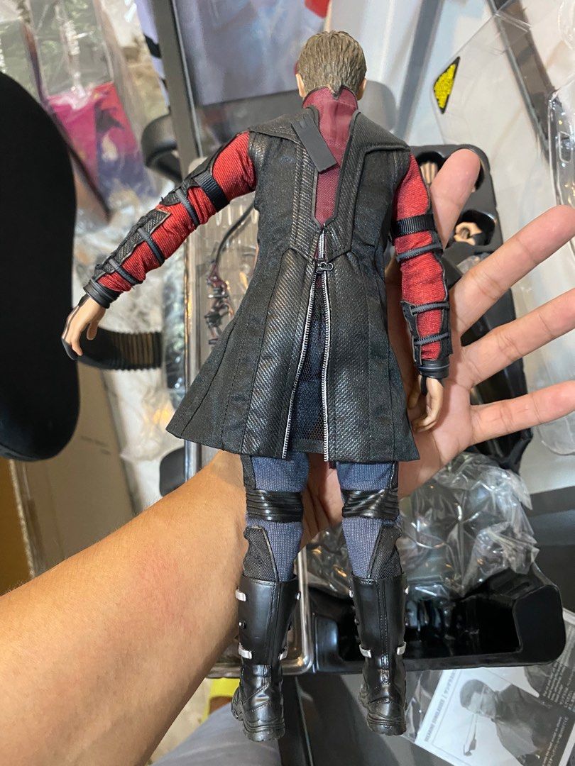 Hot toys HAWKEYE aou, Hobbies & Toys, Toys & Games on Carousell