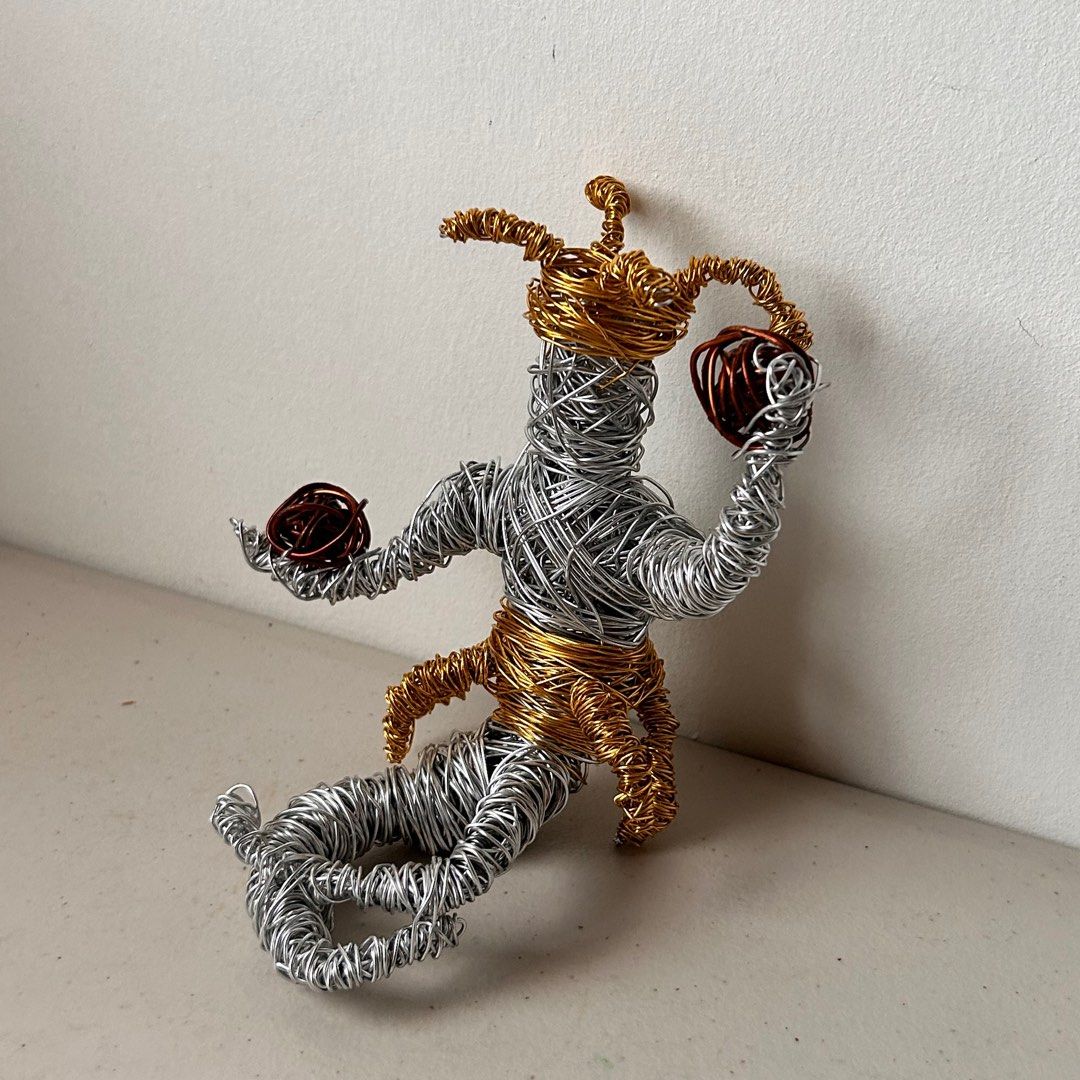 Juggling Man Sitting Wire Sculpture Home Decor Handmade DIY Table ...