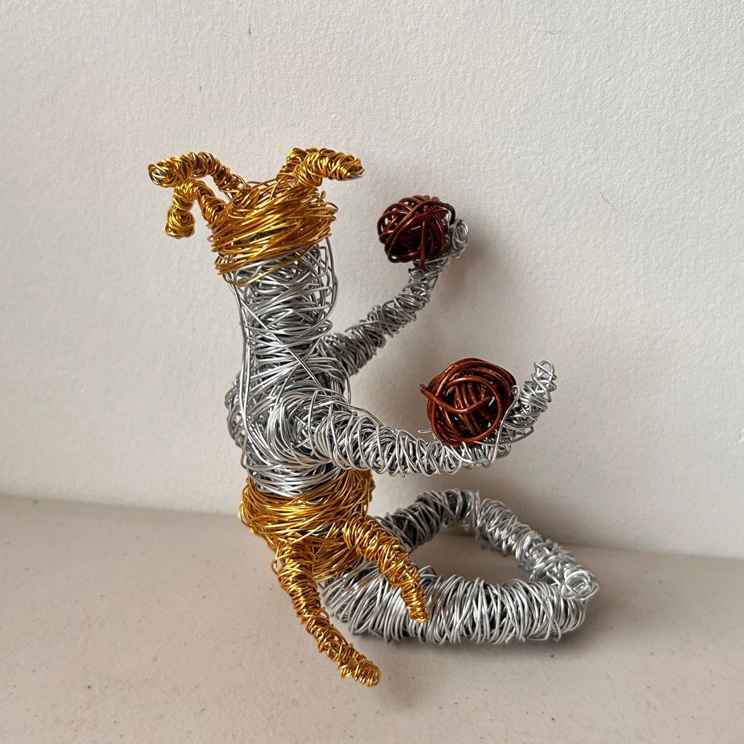 Juggling Man Sitting Wire Sculpture Home Decor Handmade DIY Table ...