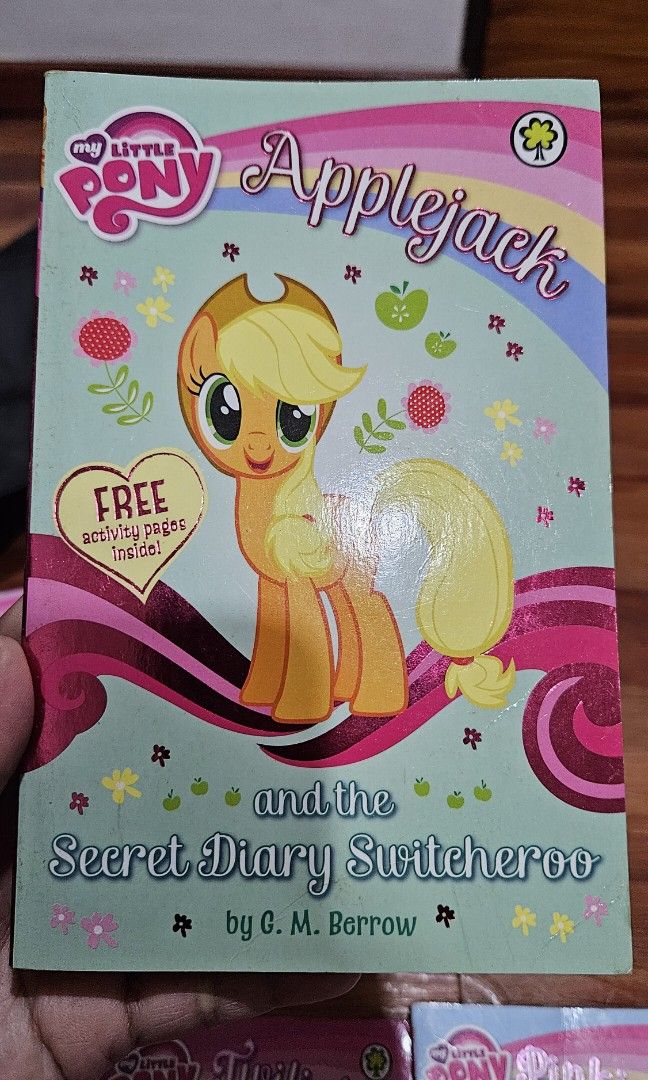 My Little Pony Books, Hobbies & Toys, Books & Magazines, Children's Books on Carousell