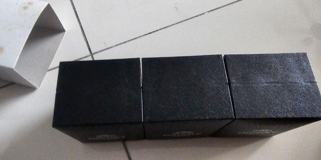 Orient watch box, Men's Fashion, Watches & Accessories, Accessory ...