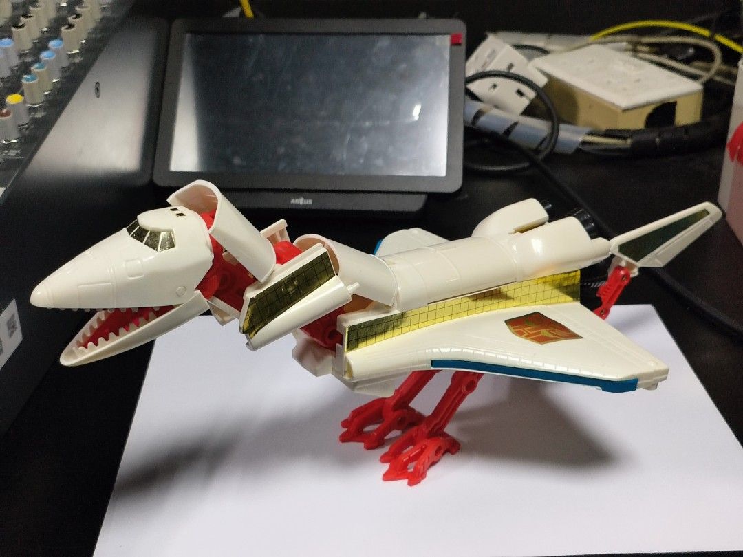 Original G1 Sky Lynx, Generation Punch/Counterpunch, ROTB Mainline ...