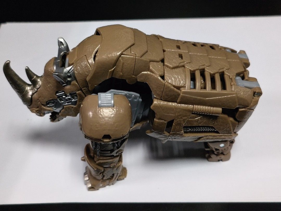 Original G1 Sky Lynx, Generation Punch/Counterpunch, ROTB Mainline ...