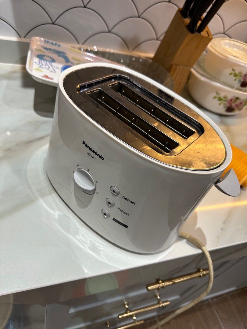Pembakar Roti Panasonic, Furniture & Home Living, Kitchenware ...