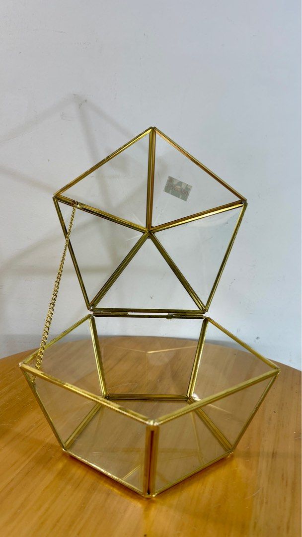 Planter/terrarium Geometri diamond shape Gold Jewelry box with top ...
