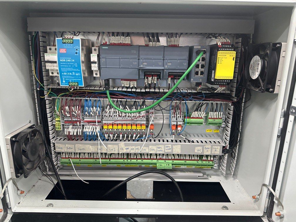 PLC Siemens Wago Keyence Banner SMC relay sensor bulk sales, TV & Home ...