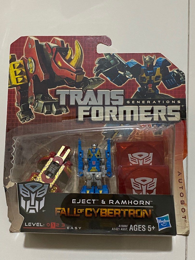 Rare Transformers hasbro generations fall of cybertron Autobot blaster ...