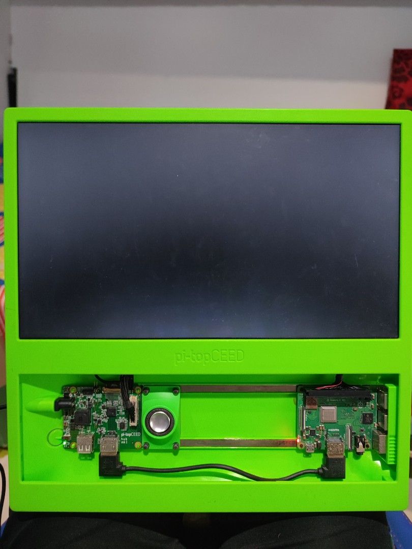 Raspberry pi-topCEED, Computers & Tech, Parts & Accessories, Computer Parts on Carousell