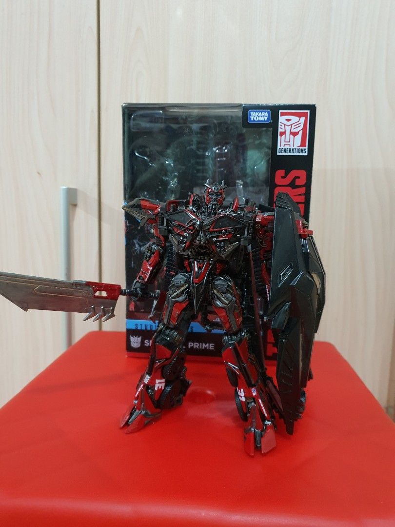 Transformers ss 62 sentinel prime, Hobbies & Toys, Toys & Games on ...