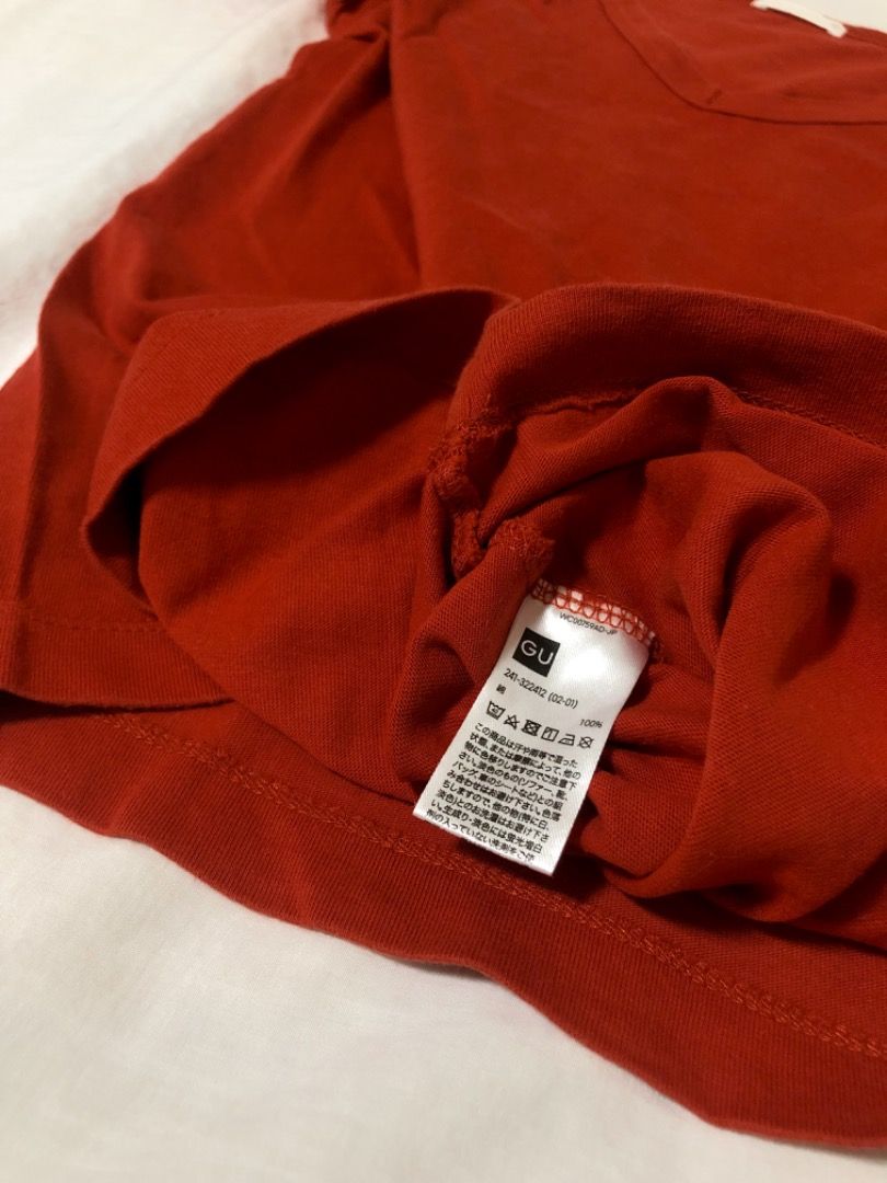 Uniqlo Red Shirt, Women's Fashion, Tops, Shirts on Carousell
