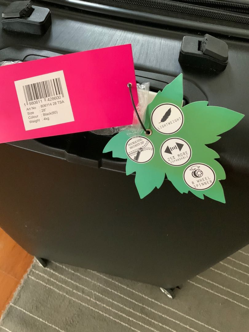 URS inc luggage (expandable), Hobbies & Toys, Travel, Luggage on Carousell