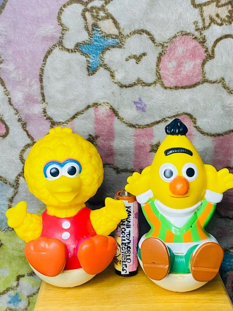 Vintage Sesame Street (Big Bird & Bird) Wobble figure set 150, Hobbies ...