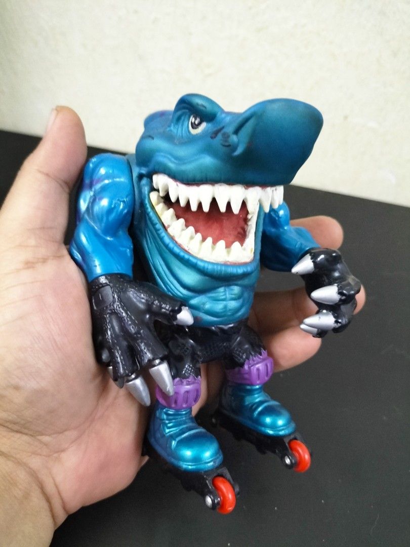 Vintage Street Shark, Hobbies & Toys, Toys & Games on Carousell