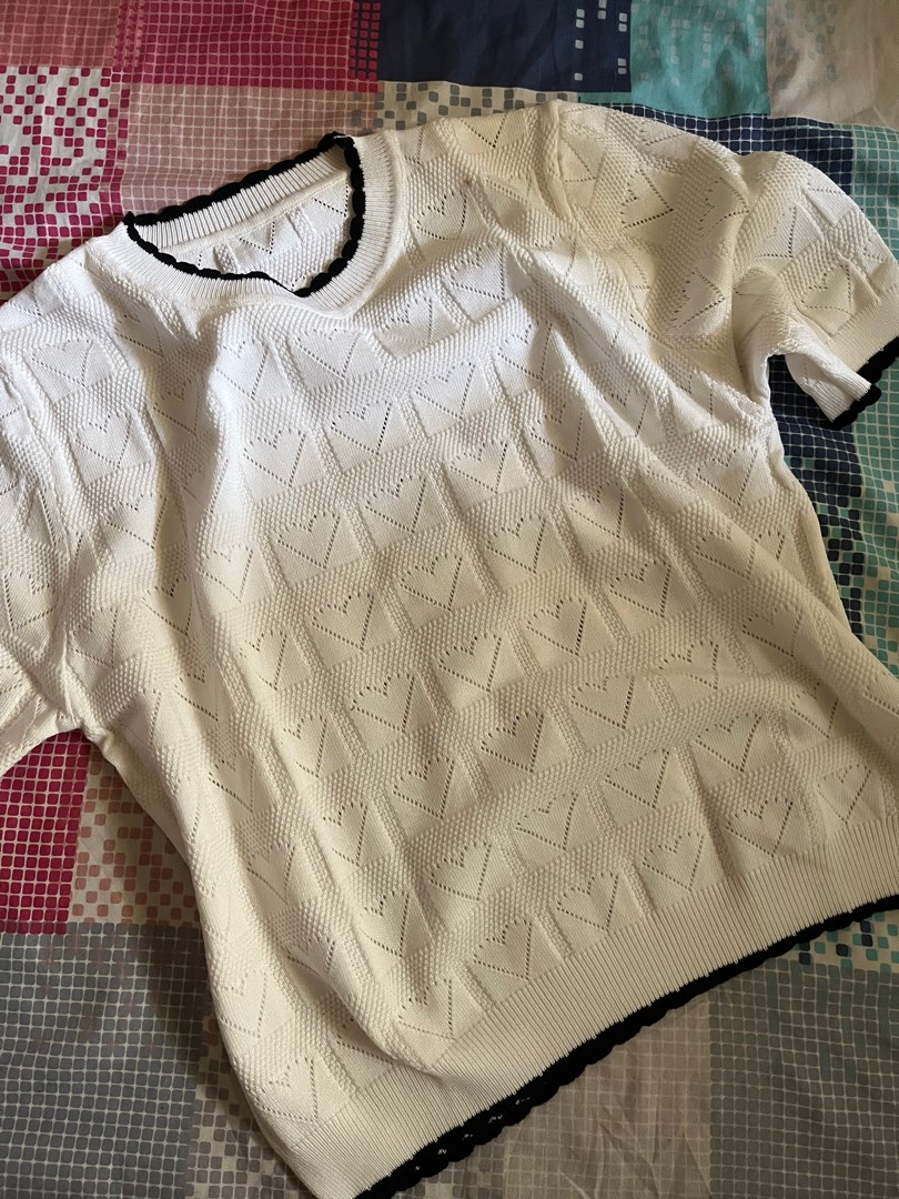 White Heart Top (not Zara), Women's Fashion, Tops, Blouses on Carousell