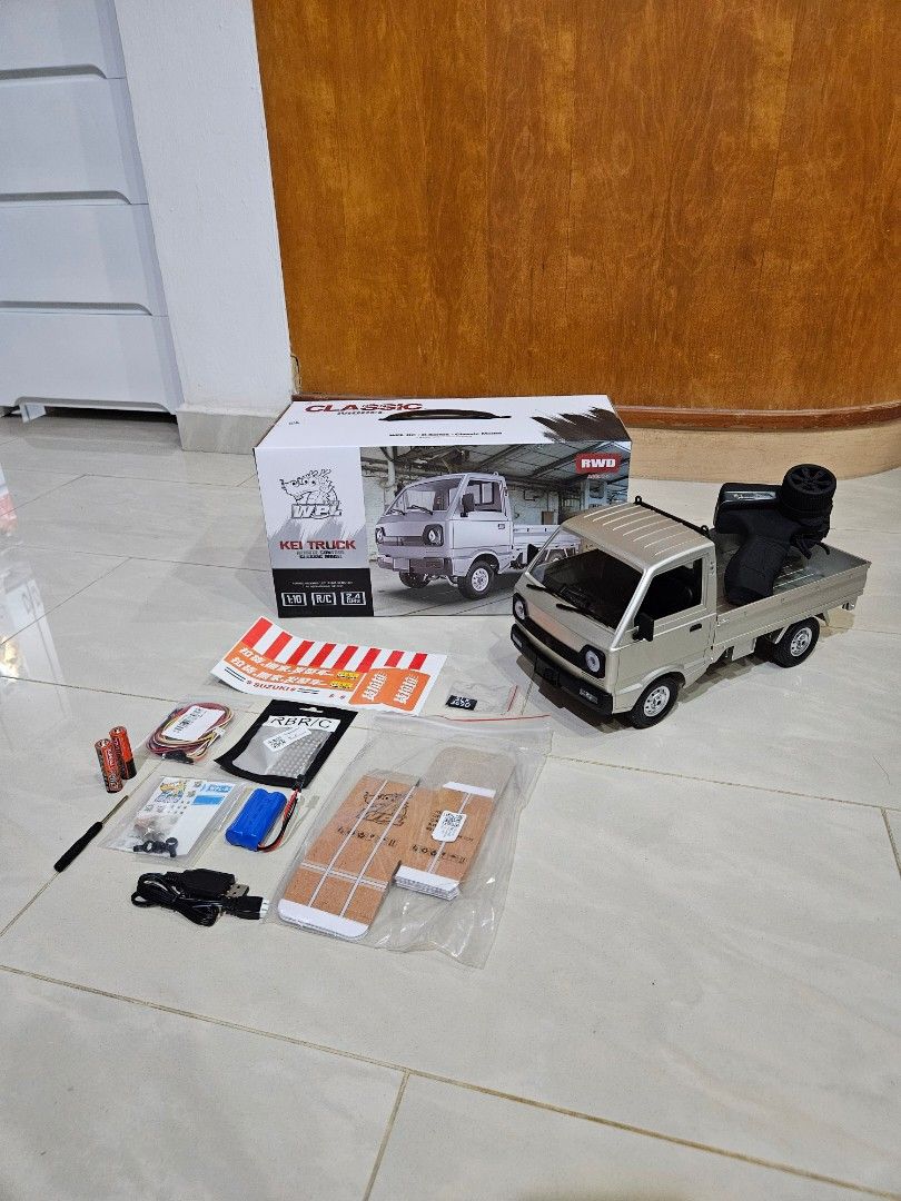 WPL D12 1/10 Classic Suzuki Carry Kei Truck RC Remote Control Drift ...