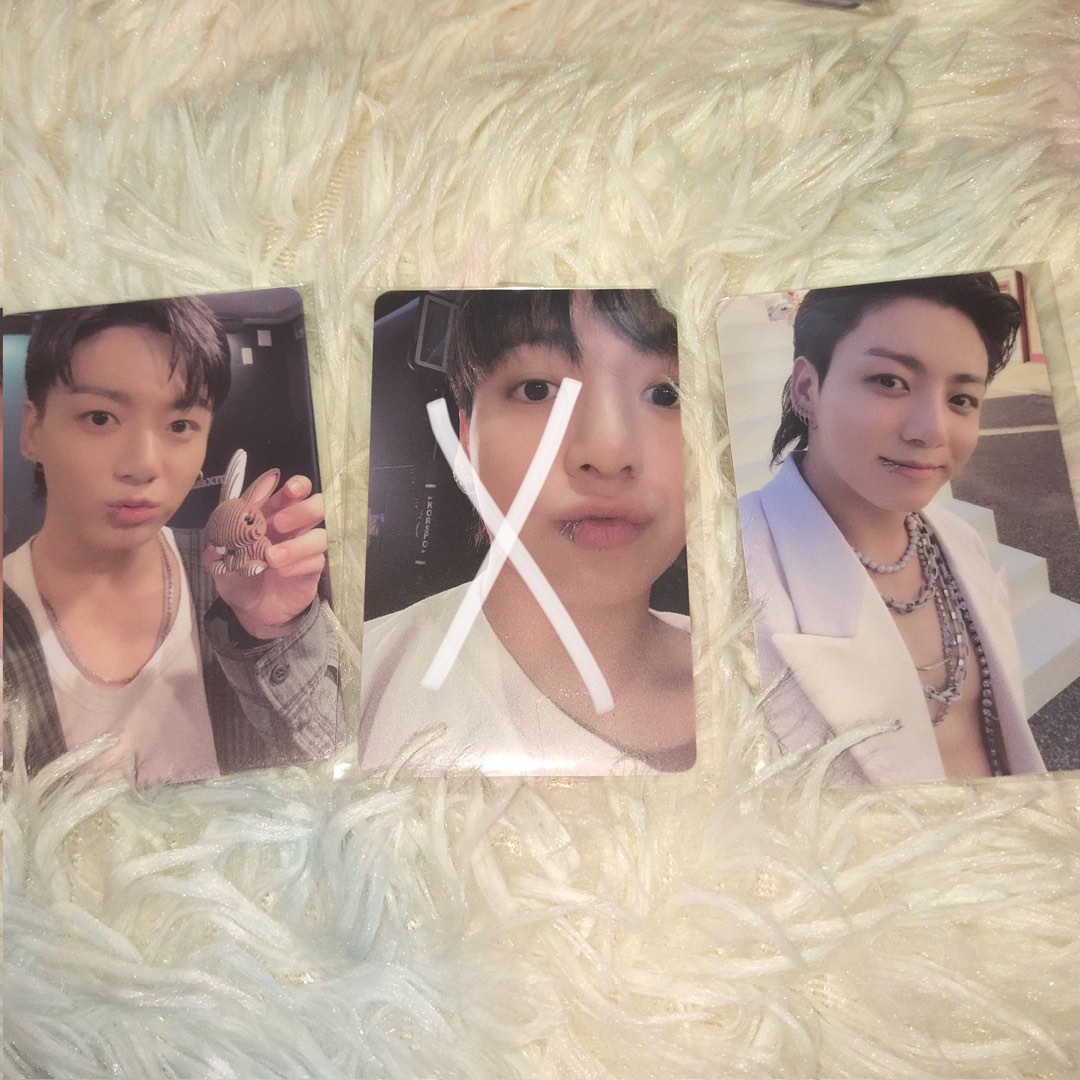 WTS BTS JUNGKOOK GOLDEN WEVERSE POB PVC PHOTOCARD PC, Hobbies & Toys, Memorabilia & Collectibles ...