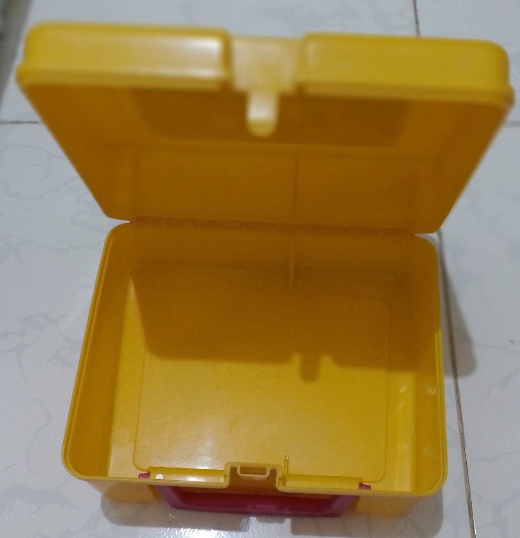 1981 Rare Bluebird MMPR Lunchbox, Hobbies & Toys, Memorabilia ...
