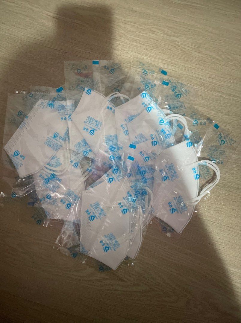 3D ADULT V-SHAPED DUCKBILL MASK WHITE, Health & Nutrition, Face Masks ...