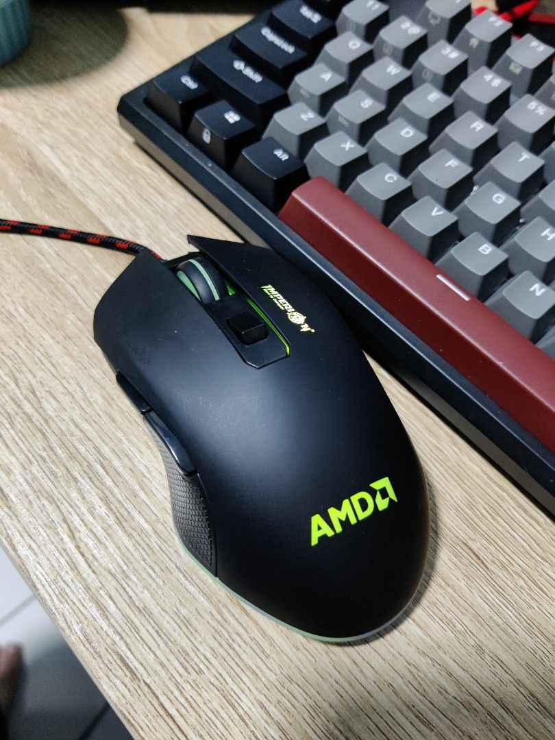AMD imperion gaming mouse with AMD mousepad, Computers & Tech, Parts ...