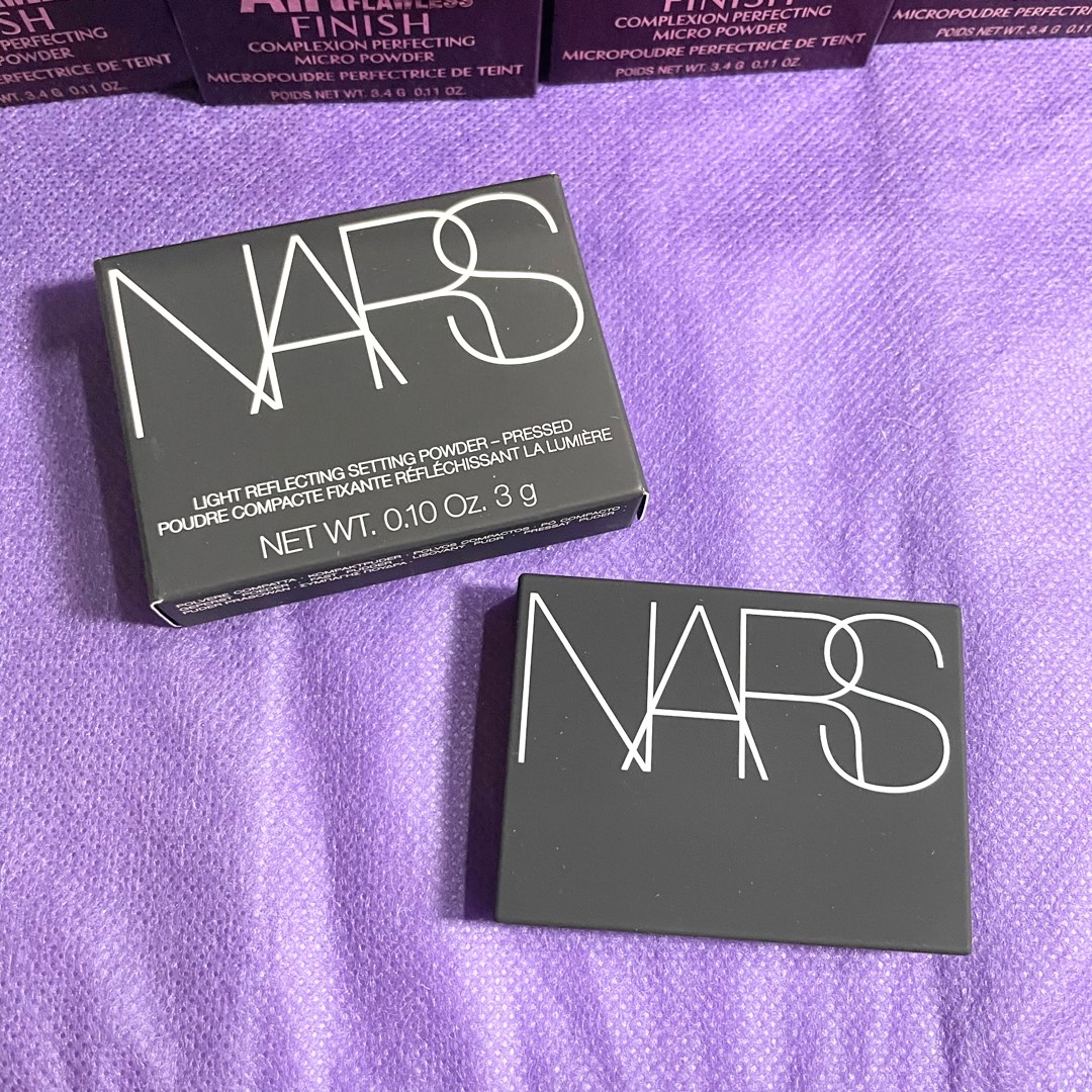 AUTHENTIC Nars light reflecting setting powder translucent crystal ...